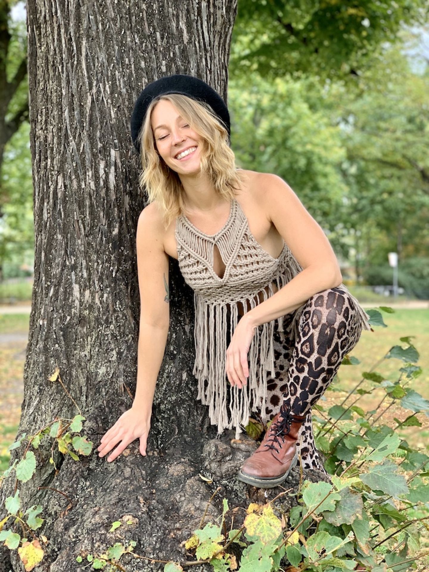 Knotted macramé tank top